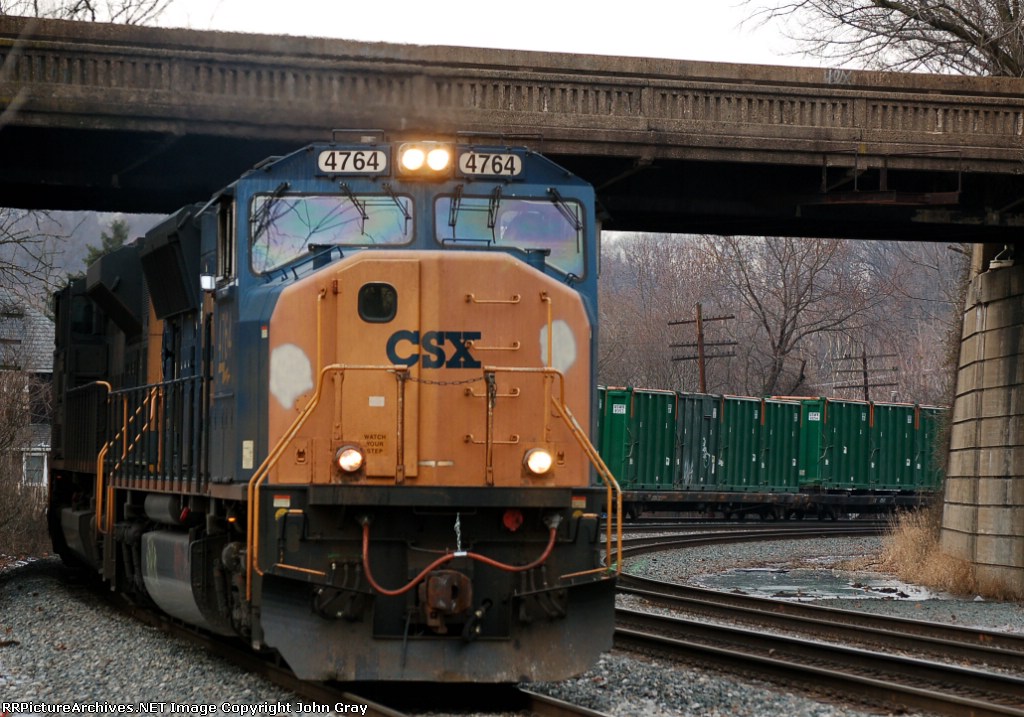CSXT 4764(SD70MAC) & CSXT 4832(SD70ACe)